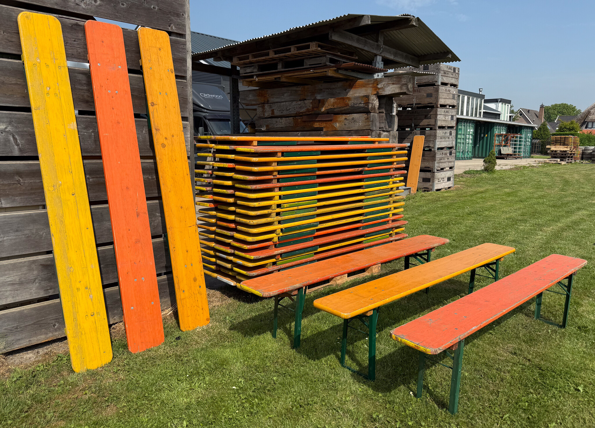 Beer benches | Freestanding beer bench - sturdy and foldable wooden ...