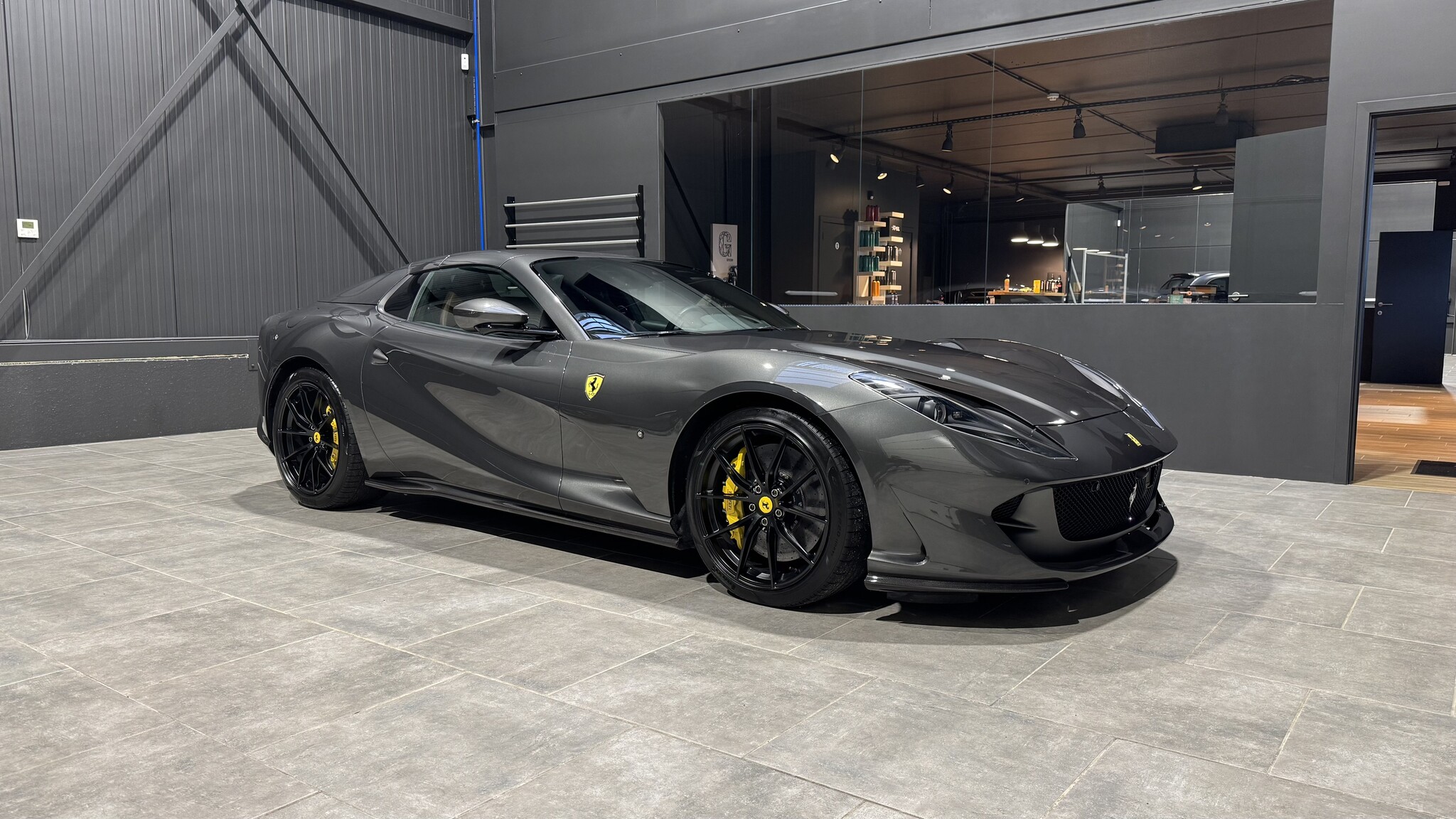 PPF XPEL Ferrari 812 GTS - Ultieme Lakbescherming voor Supercars - POLITEC