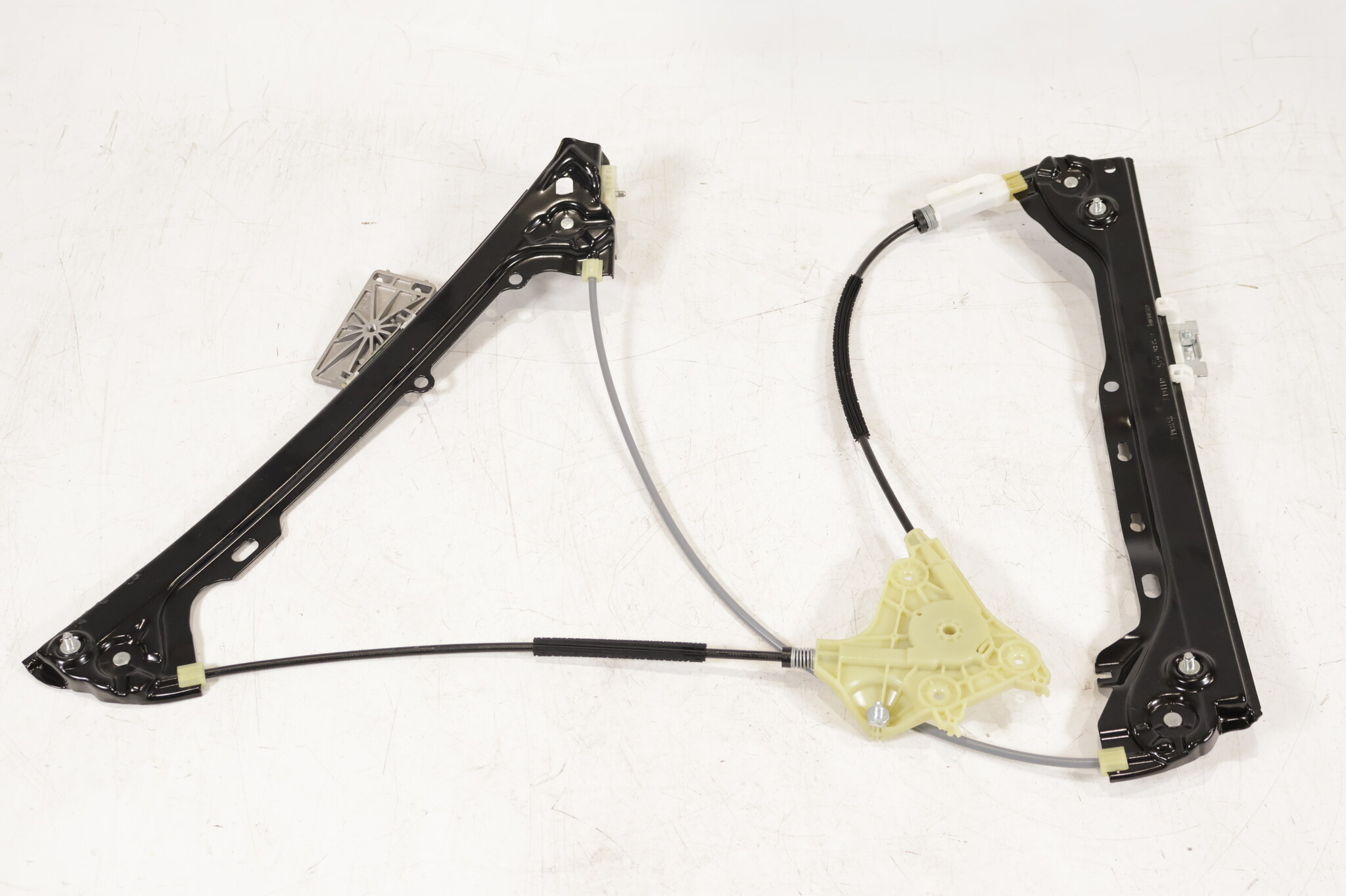BMW 3 Series E92 E93 OEM Window regulator right NEW! 51337193456 ...