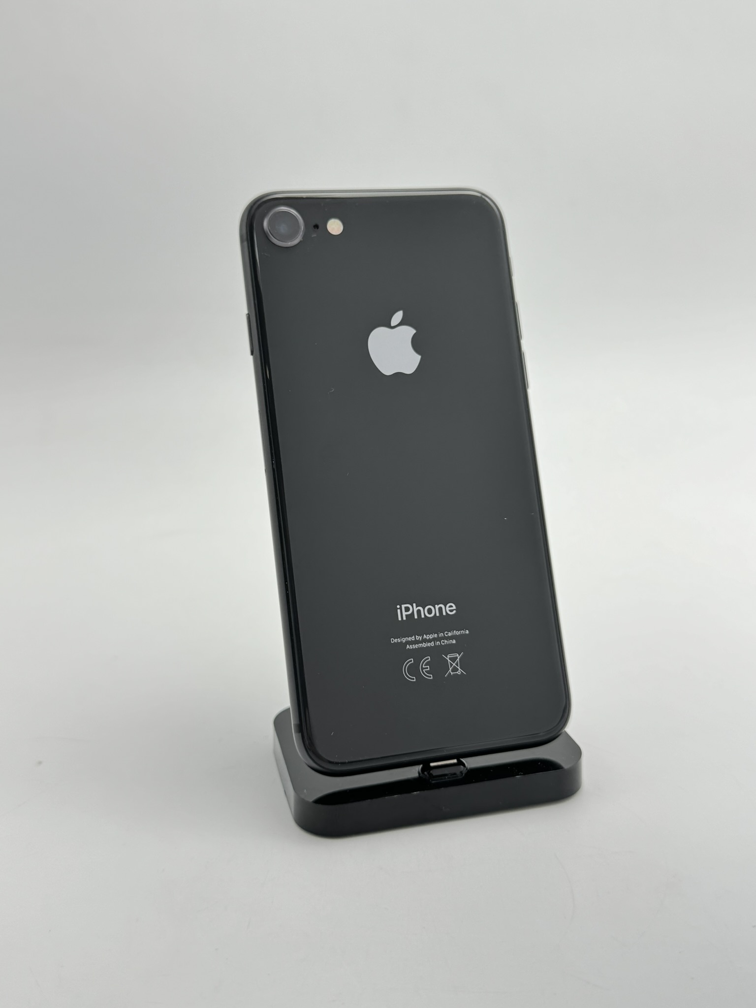 Apple iPhone 8 - Second Go Electro