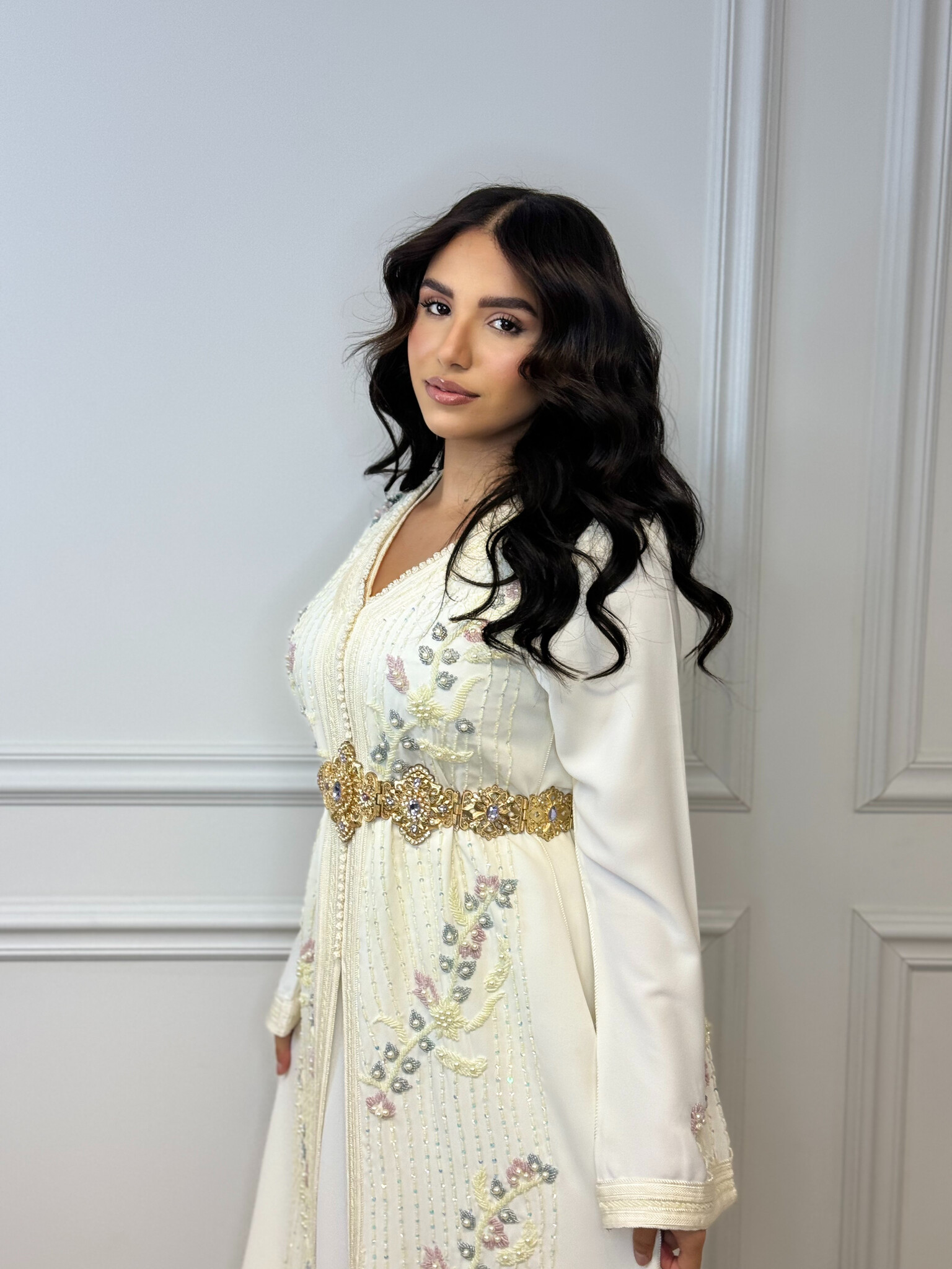 Takshita Dina White - Naadje Ben