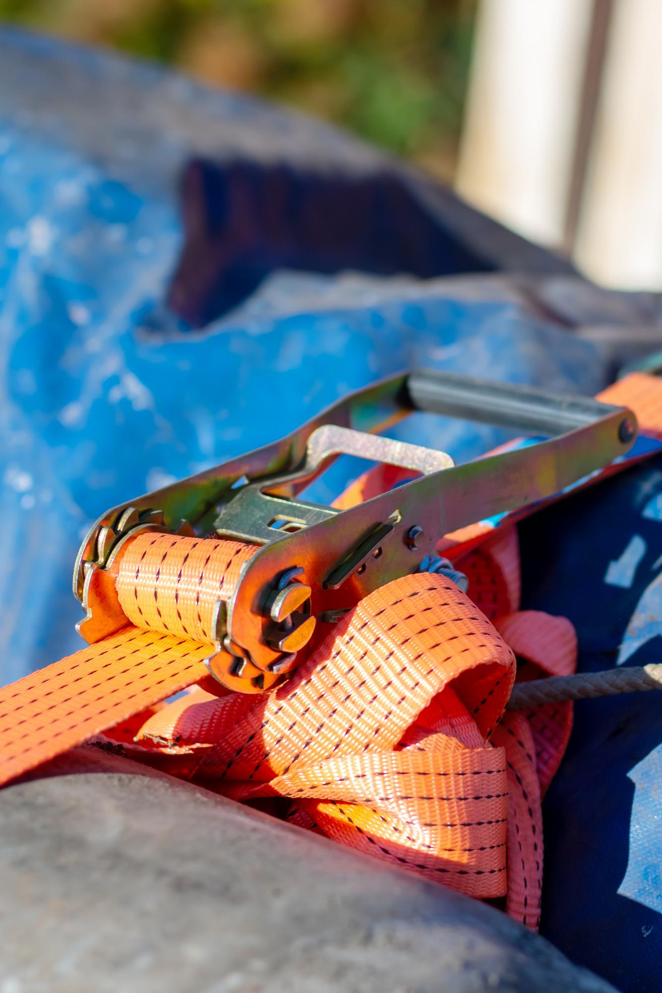 Hoe werkt een spanband? - Hijsenhefshop.nl