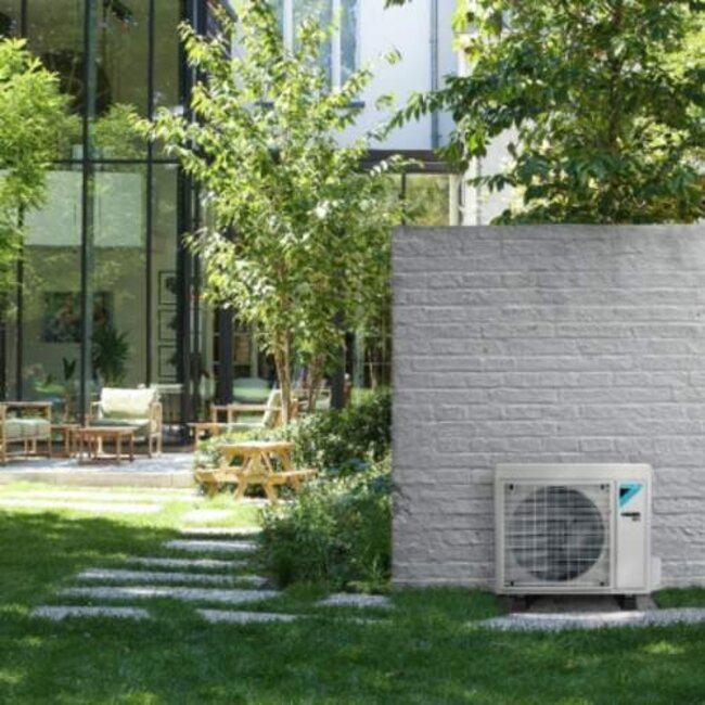 Daikin outdoor unit 2.5 kW R32 - New Heating