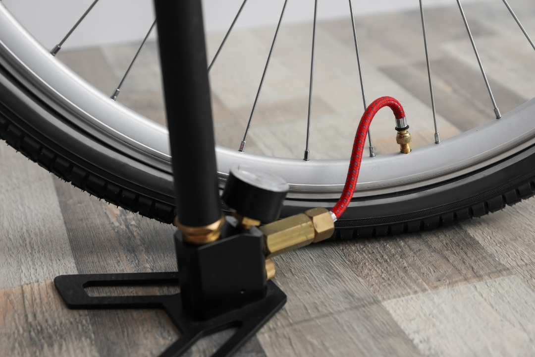 Blog artikelen - Fietsband oppompen: zo blijft jouw Altec fiets soepel ...