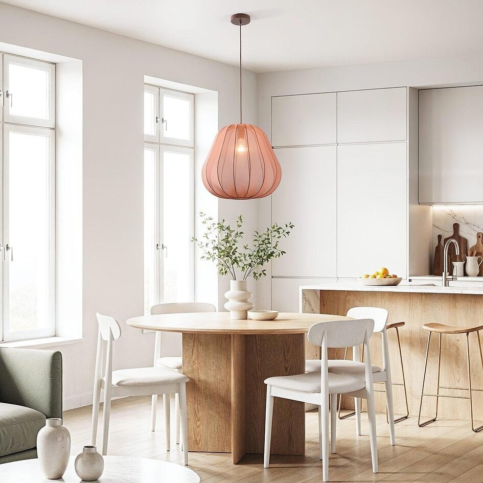 Japandi hanglamp Brunel met warmbruine stoffen kap - LumenXL.be