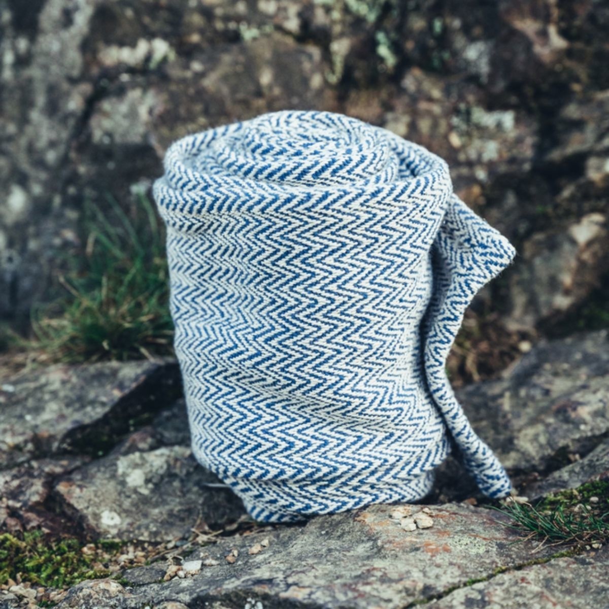 Viking winingas herringbone motif Frode, blue - CelticWebMerchant.co.uk