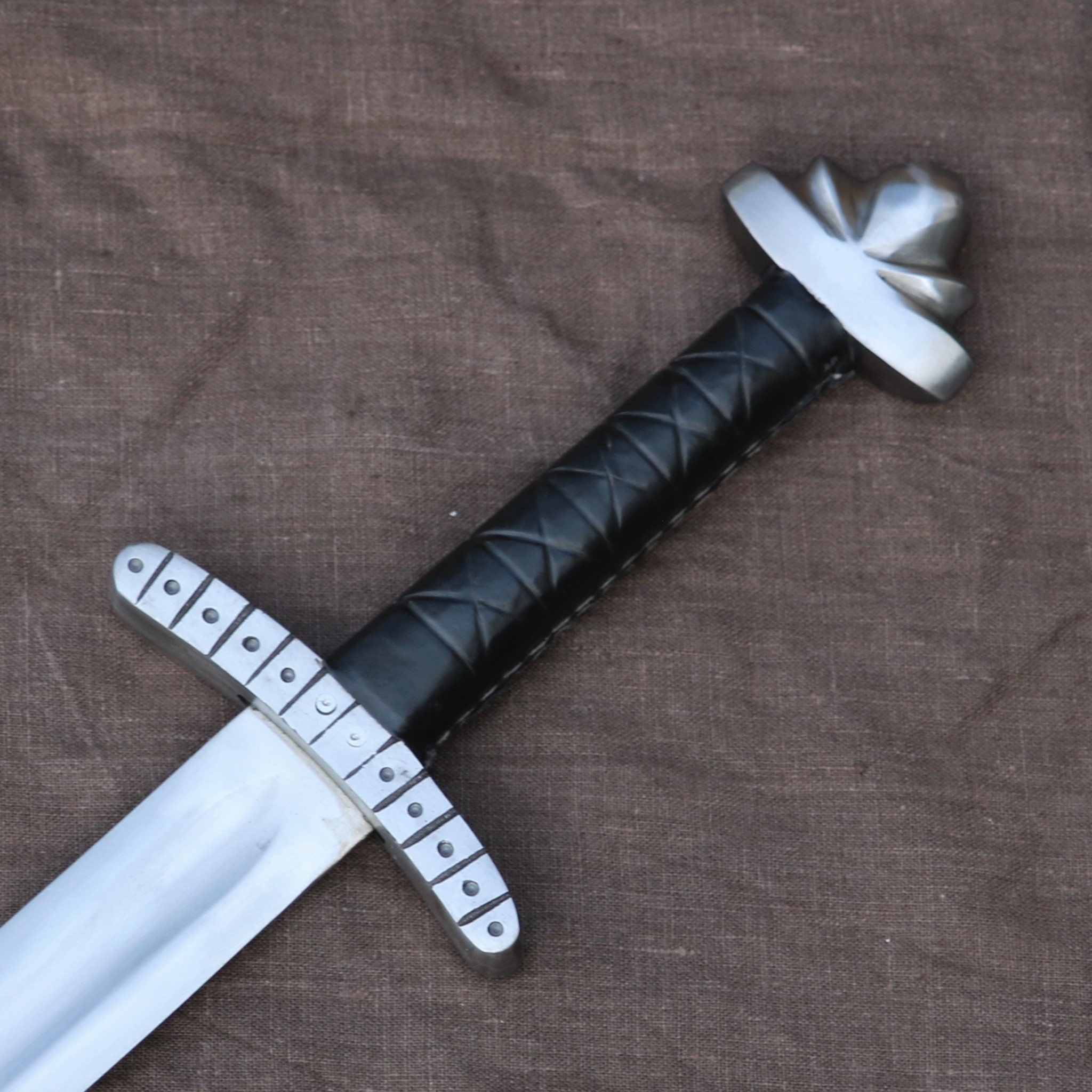 Mytholon Viking sword Thorleif battle ready - CelticWebMerchant.co.uk