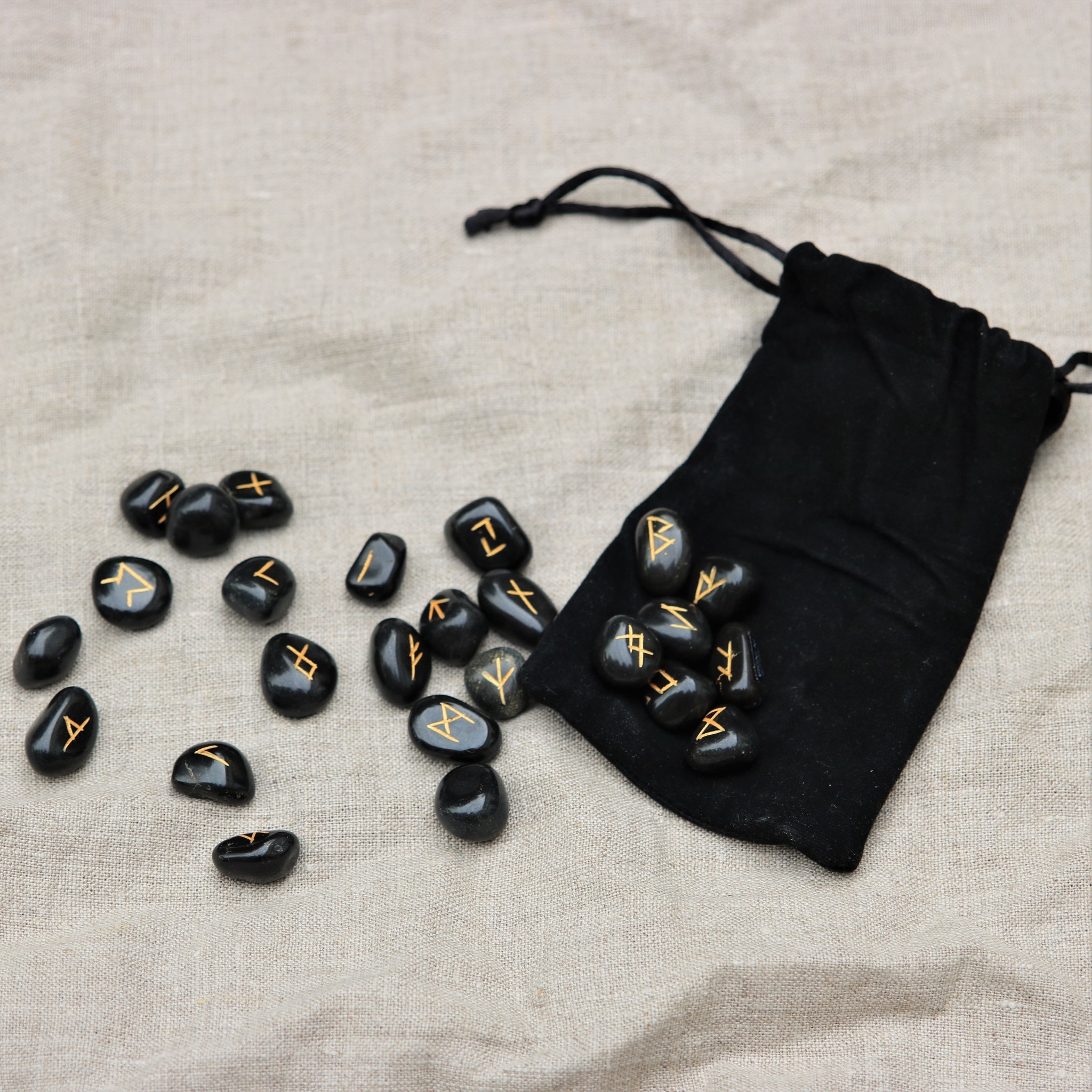 Rune stone set 25 obsidian stones with leather bag - CelticWebMerchant ...