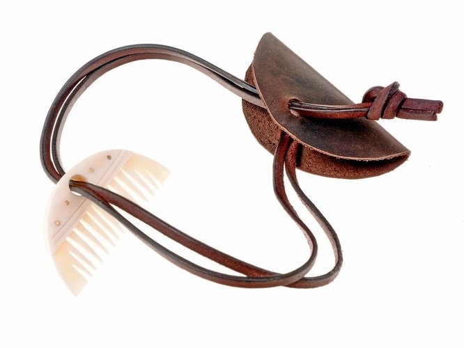 Germanic beard comb with leather sheath - CelticWebMerchant.co.uk