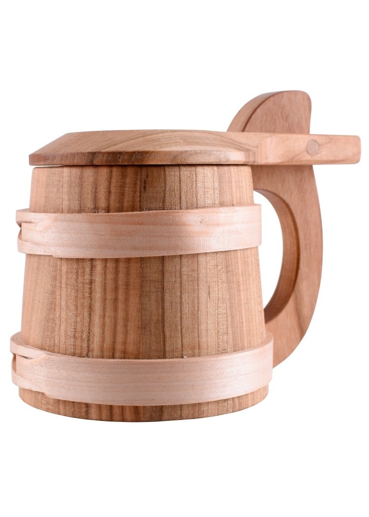 Wooden tankard with lid - CelticWebMerchant.co.uk