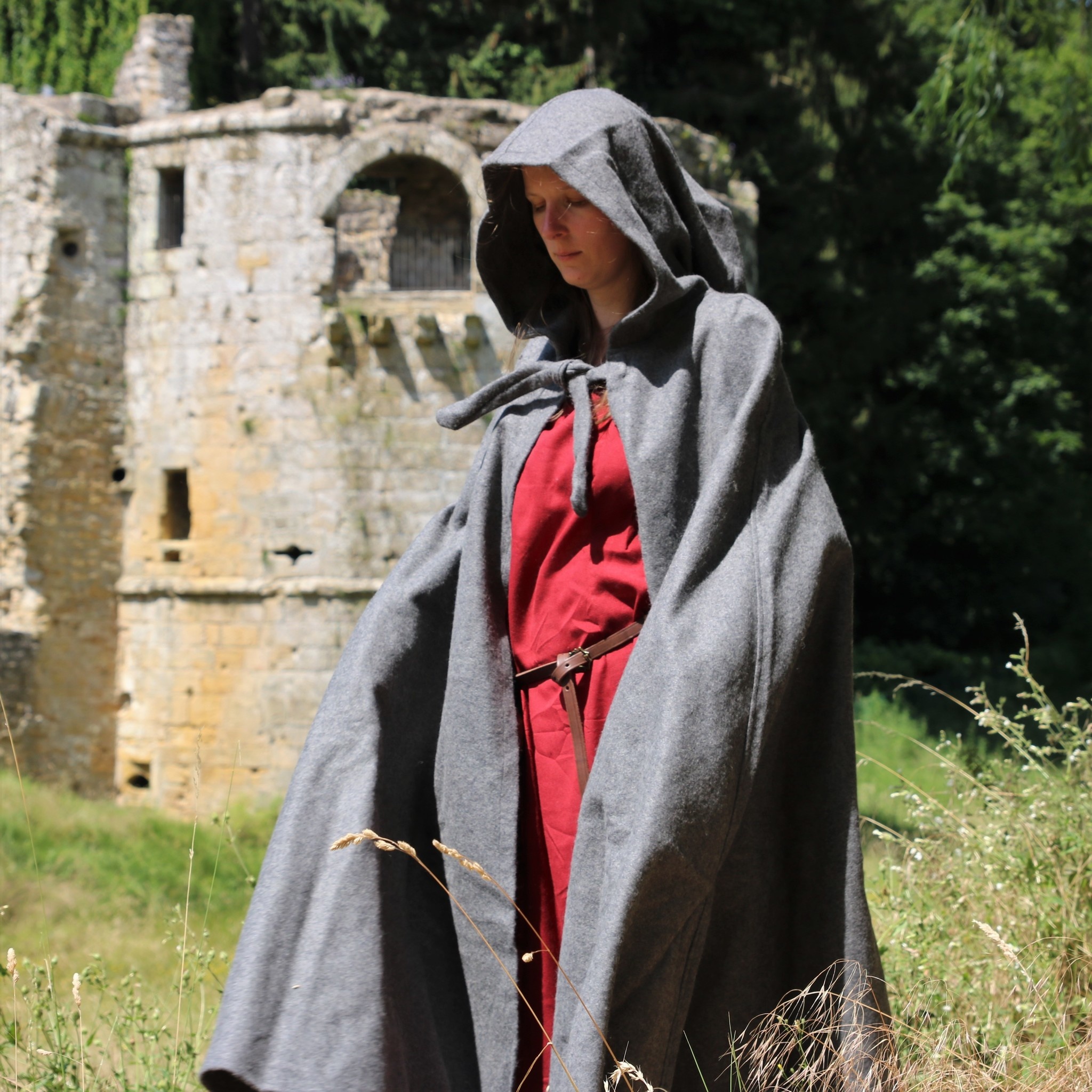 Medieval cloak with hood, grey - CelticWebMerchant.co.uk