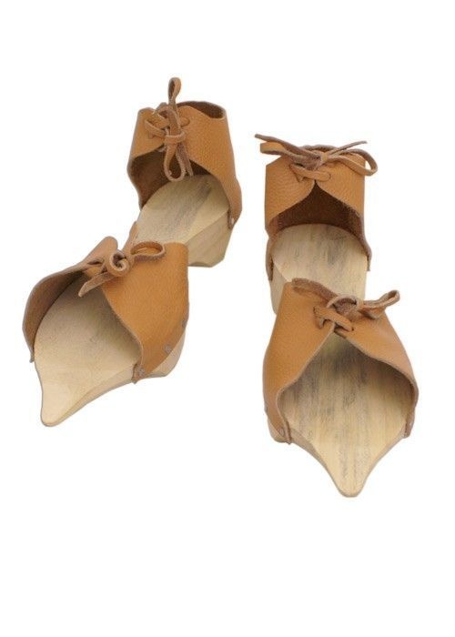 Wooden pattens - CelticWebMerchant.co.uk