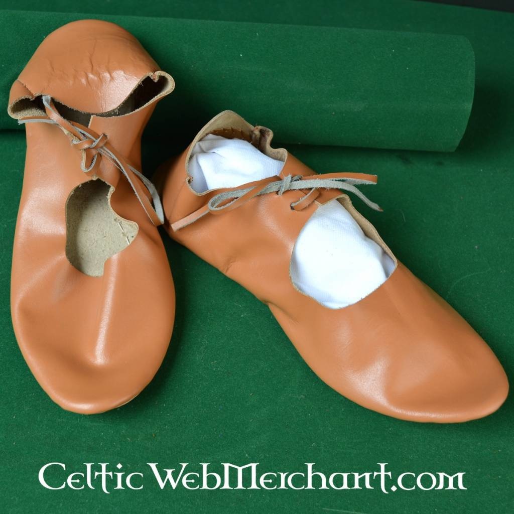 Turn shoes with laces (1100-1500) - CelticWebMerchant.co.uk