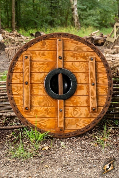 LARP shield Thegn, red, 70 cm - CelticWebMerchant.co.uk