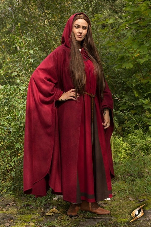 Wool travelers cloak red - CelticWebMerchant.co.uk