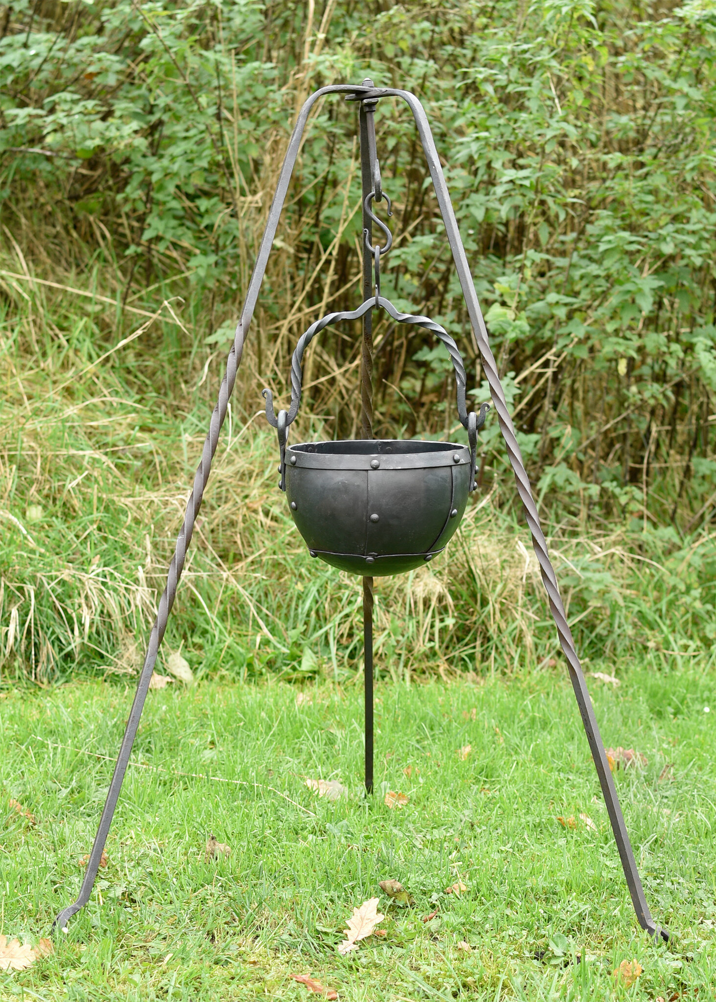 Early-medieval cauldron 3,5 litre - CelticWebMerchant.co.uk