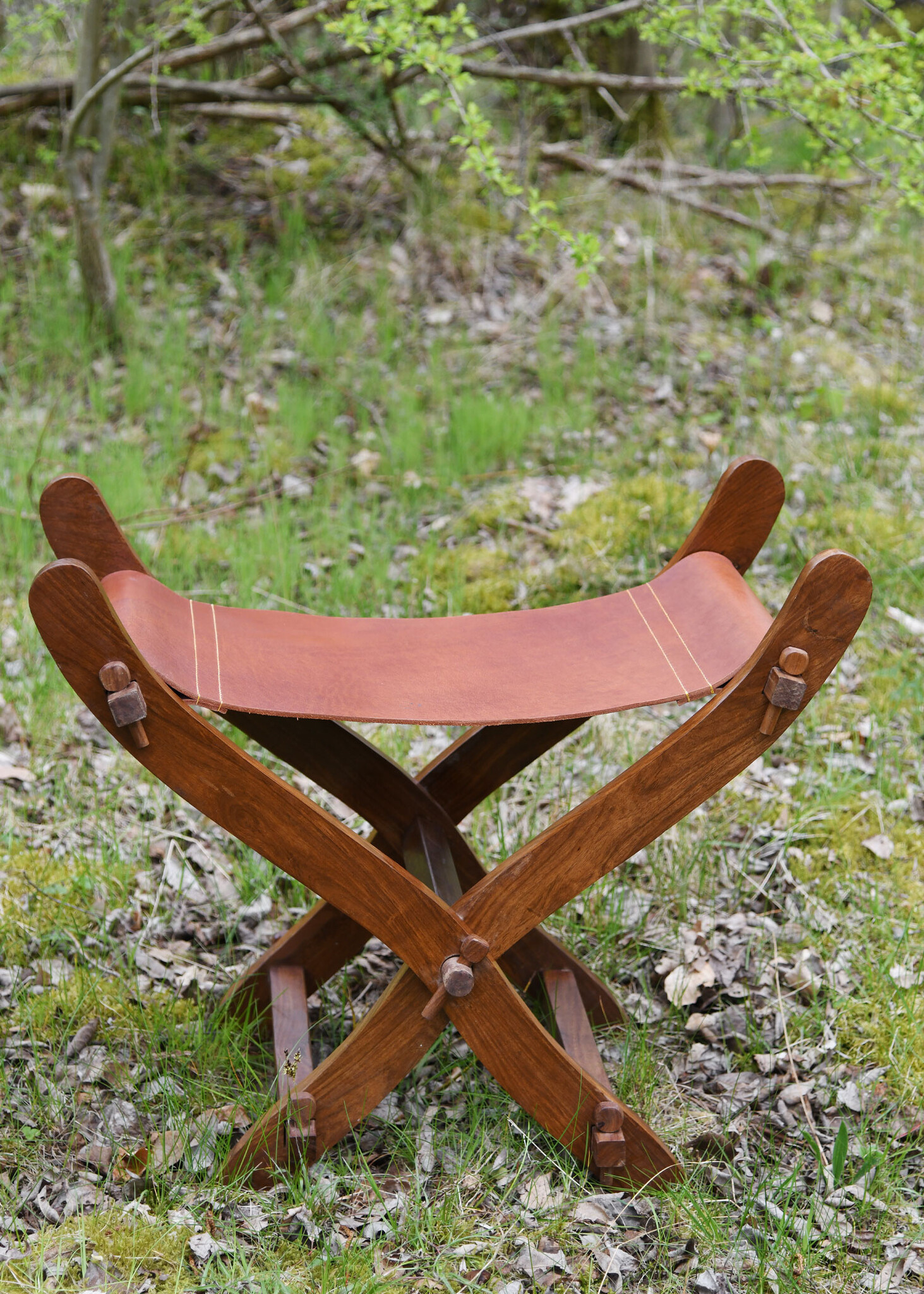 Medieval chair II - CelticWebMerchant.co.uk