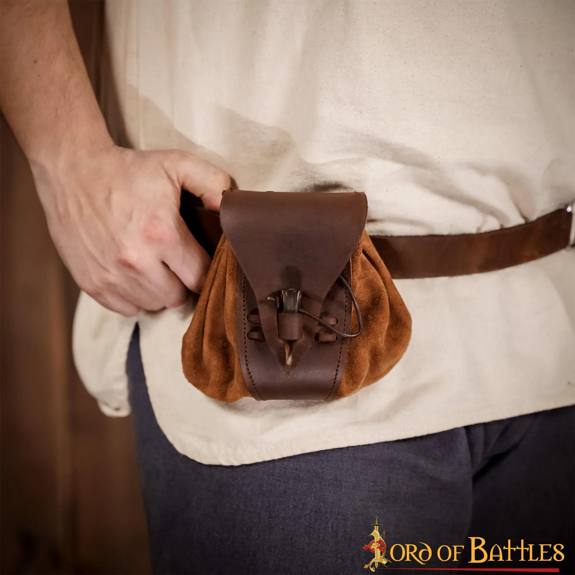 Medieval Leather Belt Pouch with Real Horn Toggle - CelticWebMerchant.co.uk