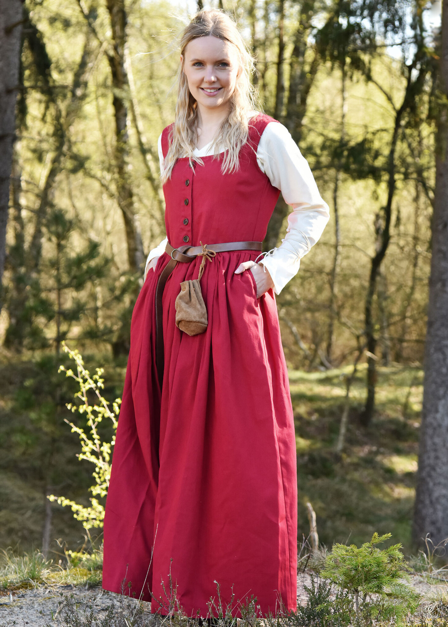 Medieval overdress Lene, red - CelticWebMerchant.co.uk