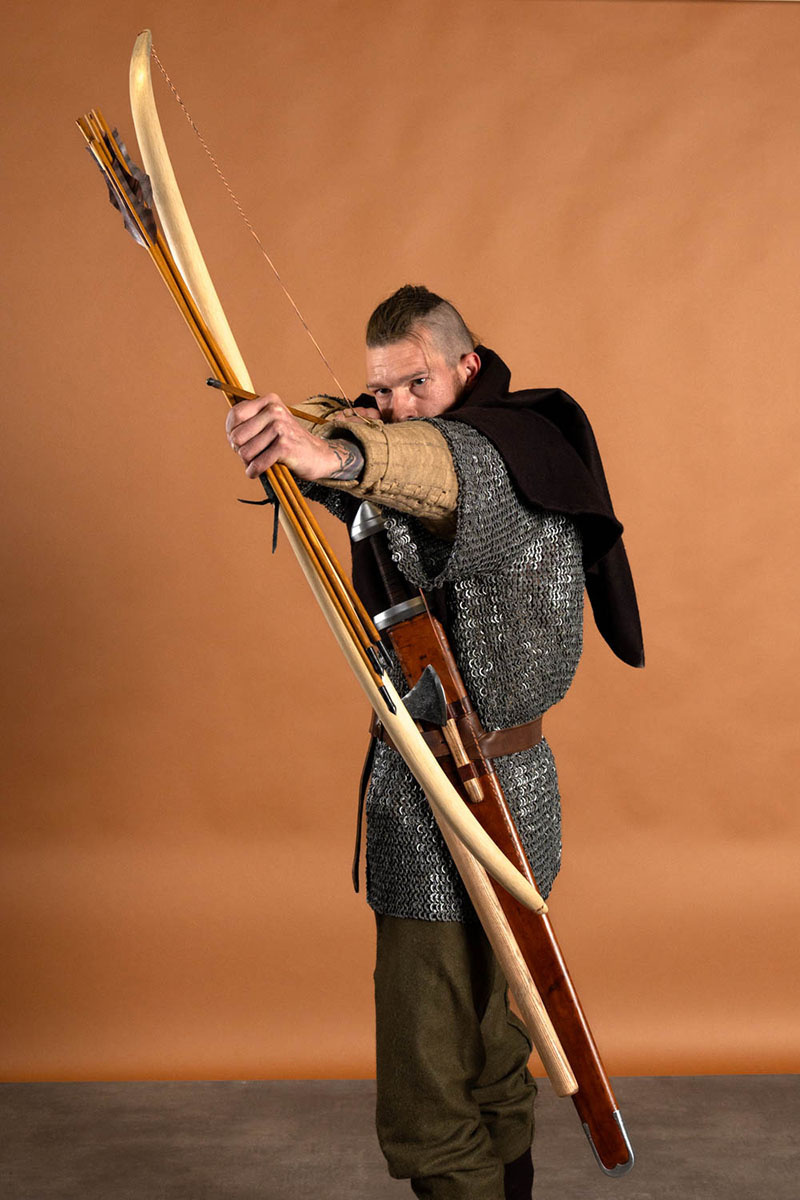 Marksman bow 70" (178 cm) light brown, 40 lbs - CelticWebMerchant.co.uk