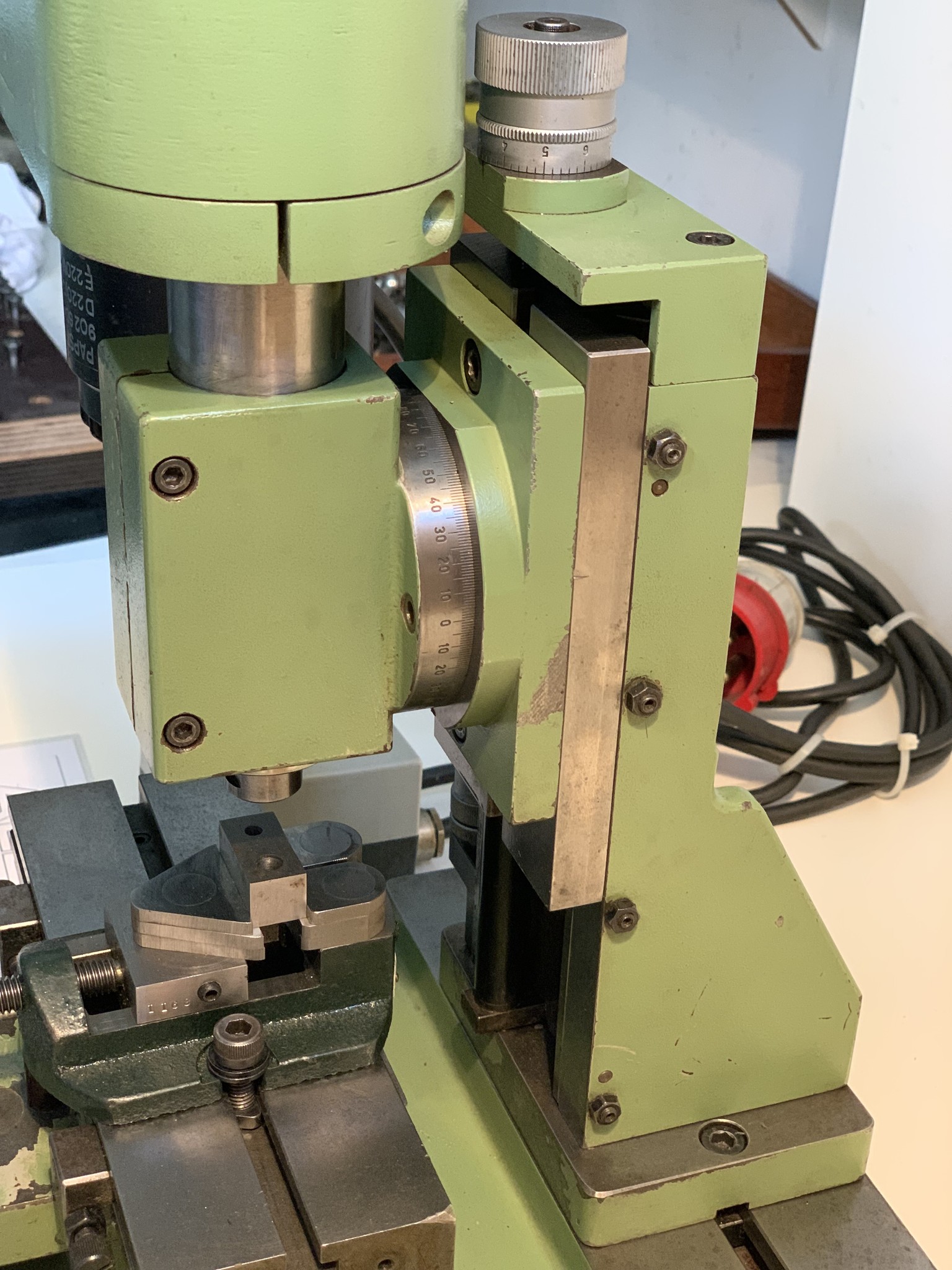 Alessio LFA High Precision Milling Machine - Niels Machines