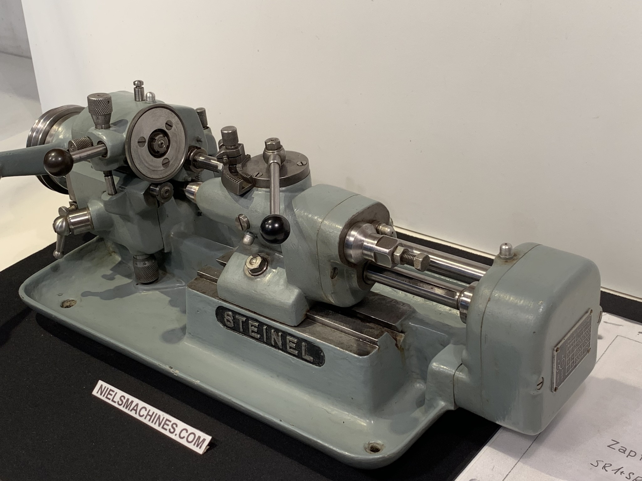 Steinel Zapfenrolliermaschine SR1 - Niels machines