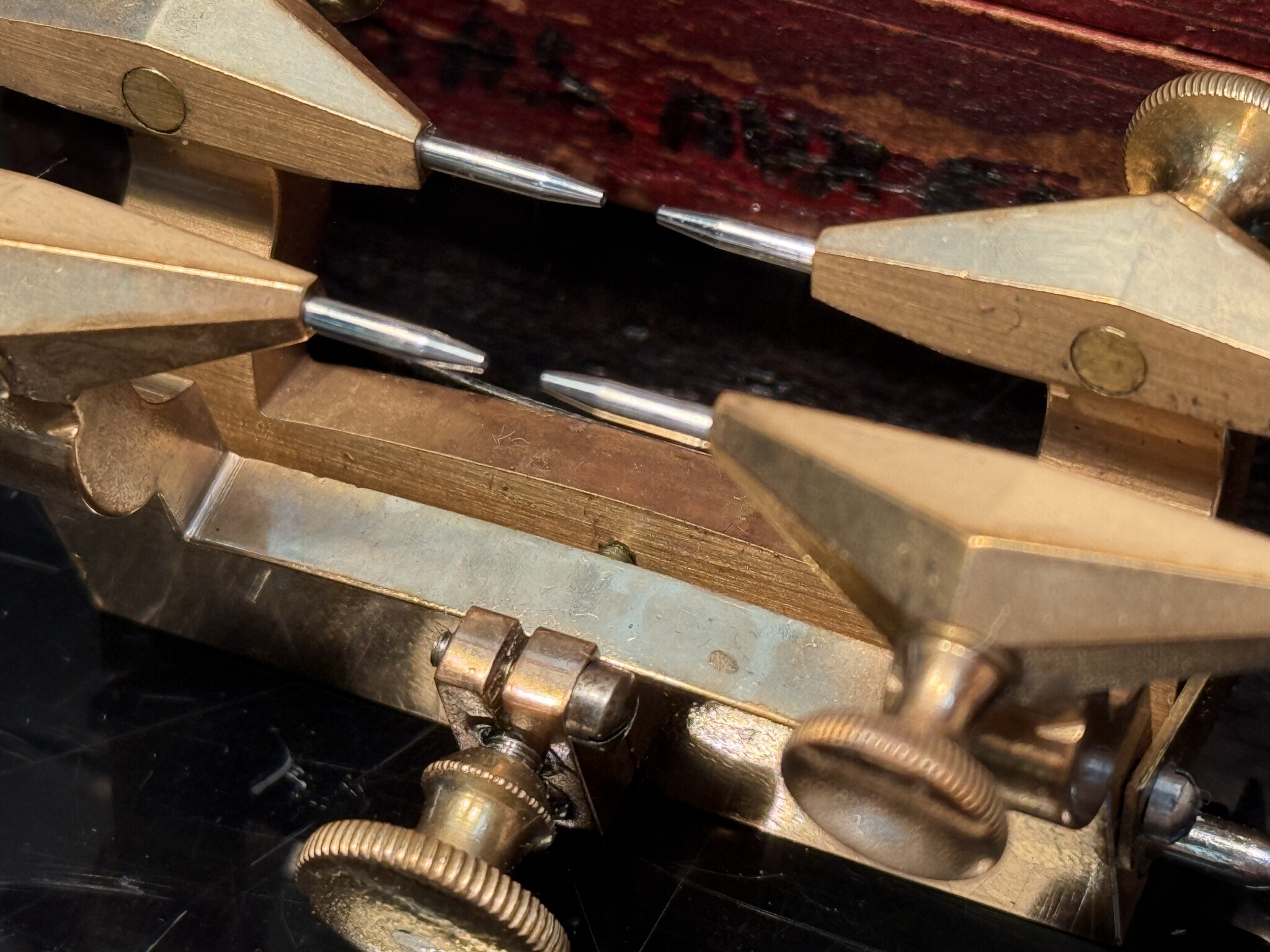 Depth Tool Watchmaker - Niels Machines