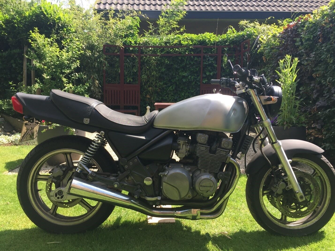 Kawasaki Zephyr 550 kopen bij CafeRacerWebshop.com