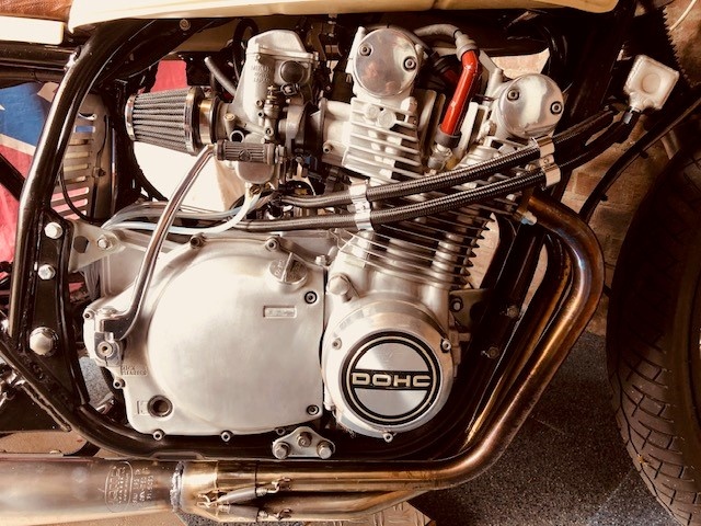 Suzuki GS750 '77 Caferacer vecchia scuola.