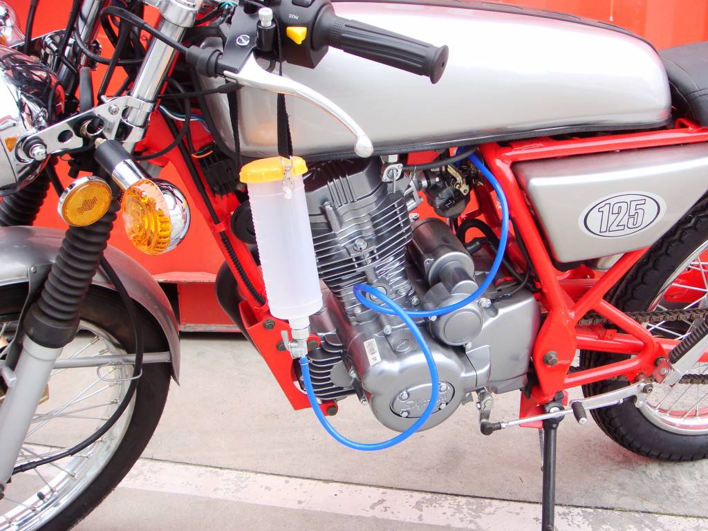 Benzine Tank Voor Proefstand + Kraan type 2 - CafeRacerWebshop.com