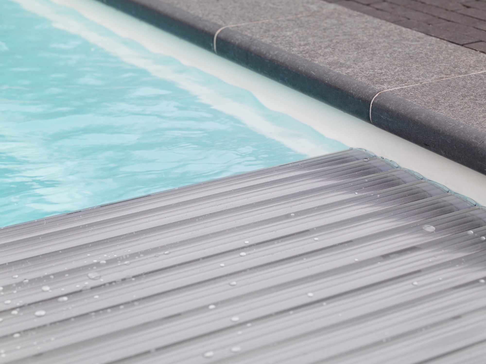 Roldeck Lamelafdekking PVC - www.avuz.be