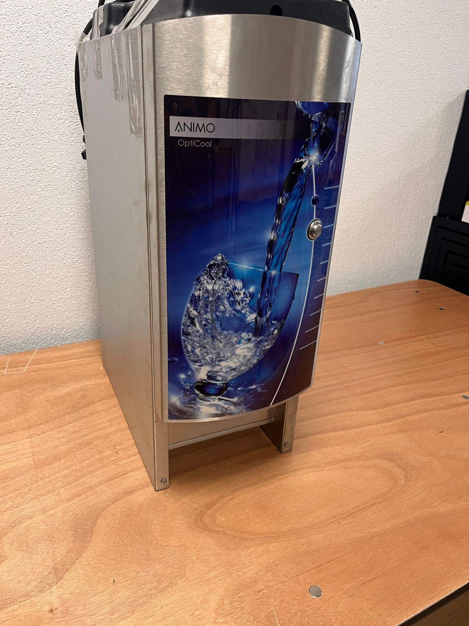 Buy Water dispenser cold Animo opticool | used exhibition model OUTLET ...
