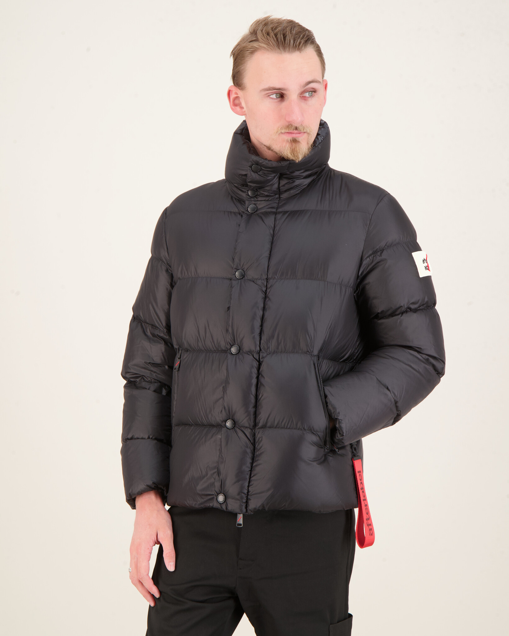 After Label Chamonix N051 Down Jacket Black - Beachim