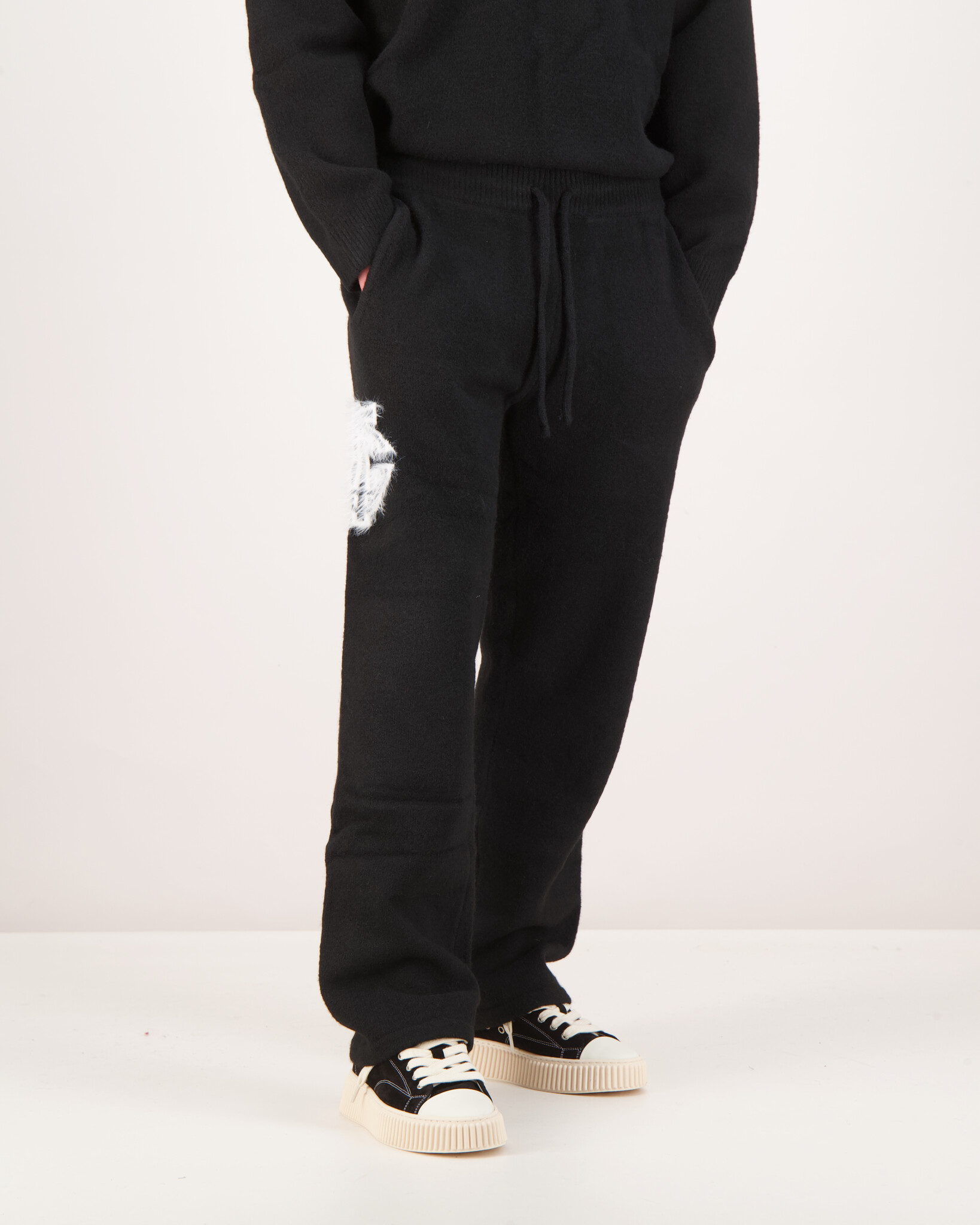 The Couture Club Monogram Fluffy Knit Joggers Zwart - Beachim