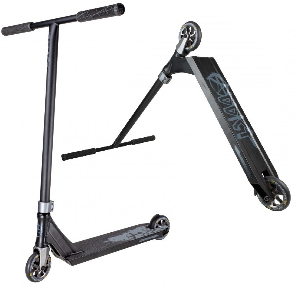De nieuwe Addict defender zwart - Streetsurfshop