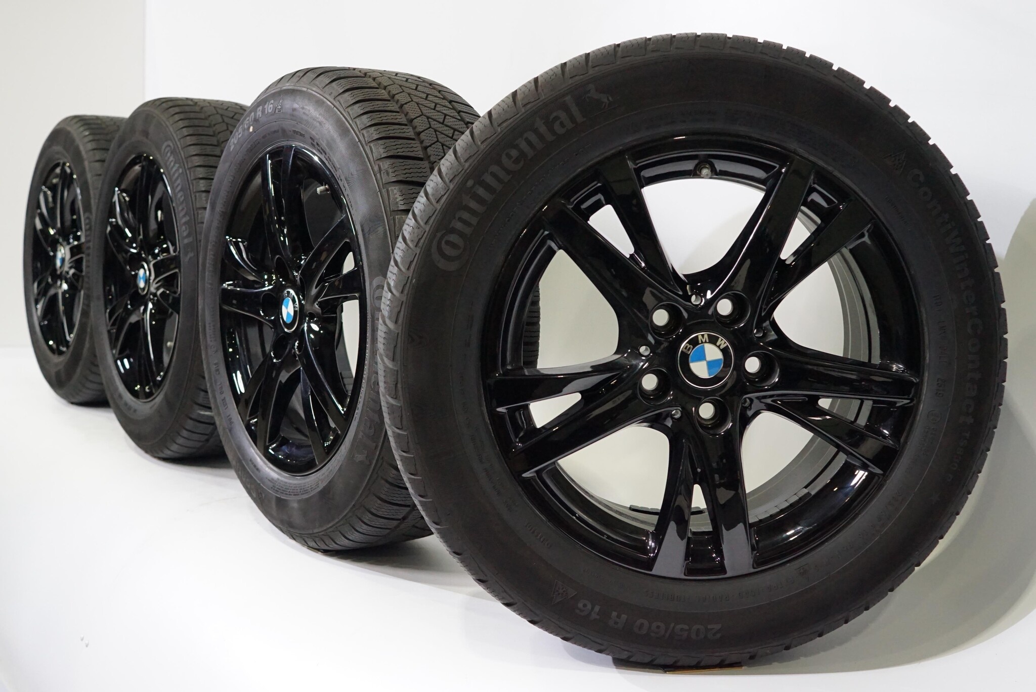 BMW 1 serie F40 F41 2 serie Gran Coupe 16 inch 473 velgen + Winterband ...