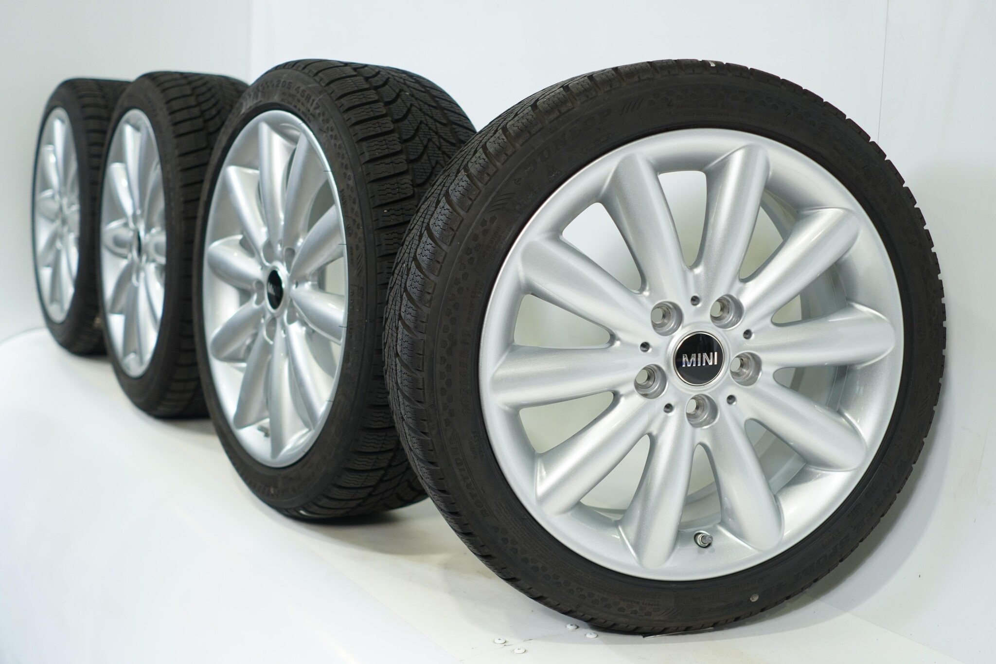 Mini Cooper / S / One / Cabrio F55 F56 F57 499 17 inch velgen Dunlop Runflat Winterbanden ...