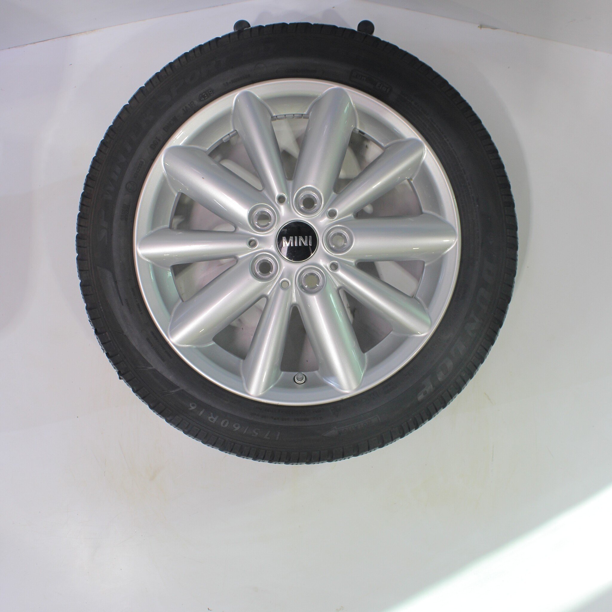 Mini Cooper / S / One / Cabrio F55 F56 F57 508 16 inch velgen Dunlop Runflat Winterbanden ...