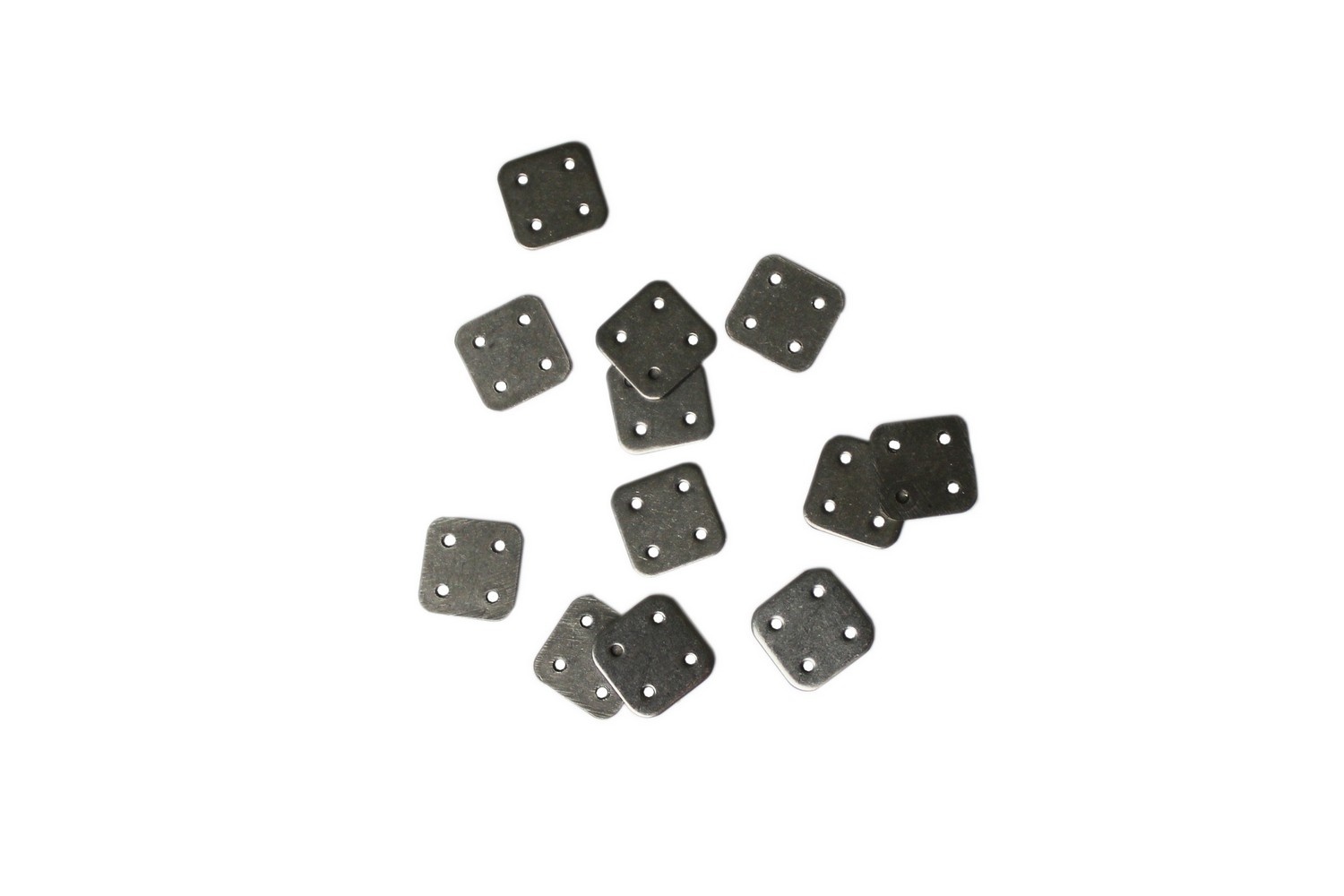 1 bag of MakerBeamXS square brackets contains 12 pieces. The brackets ...