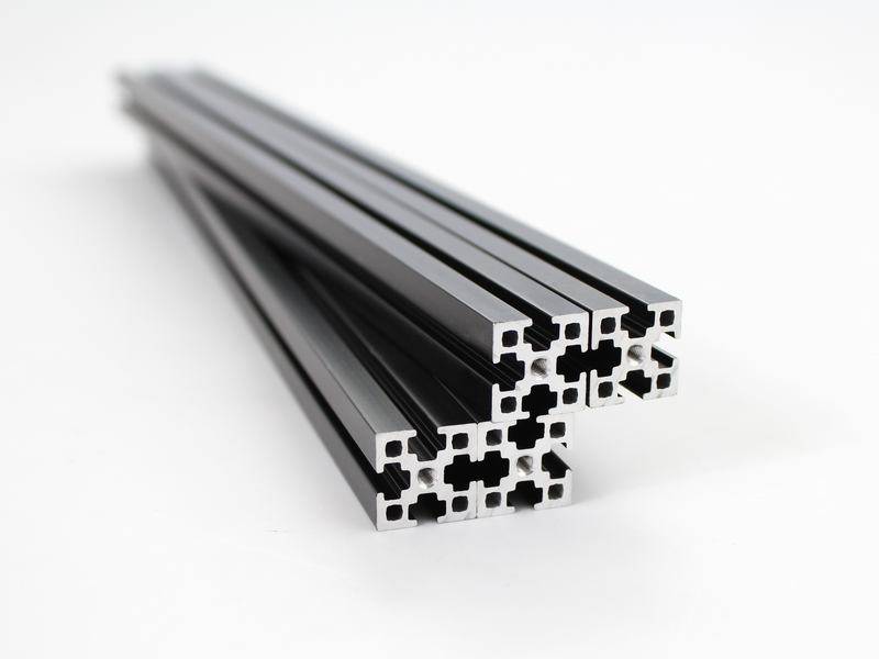 300mm (4p) black MakerBeamXL (15mmx15mm) - MakerBeam