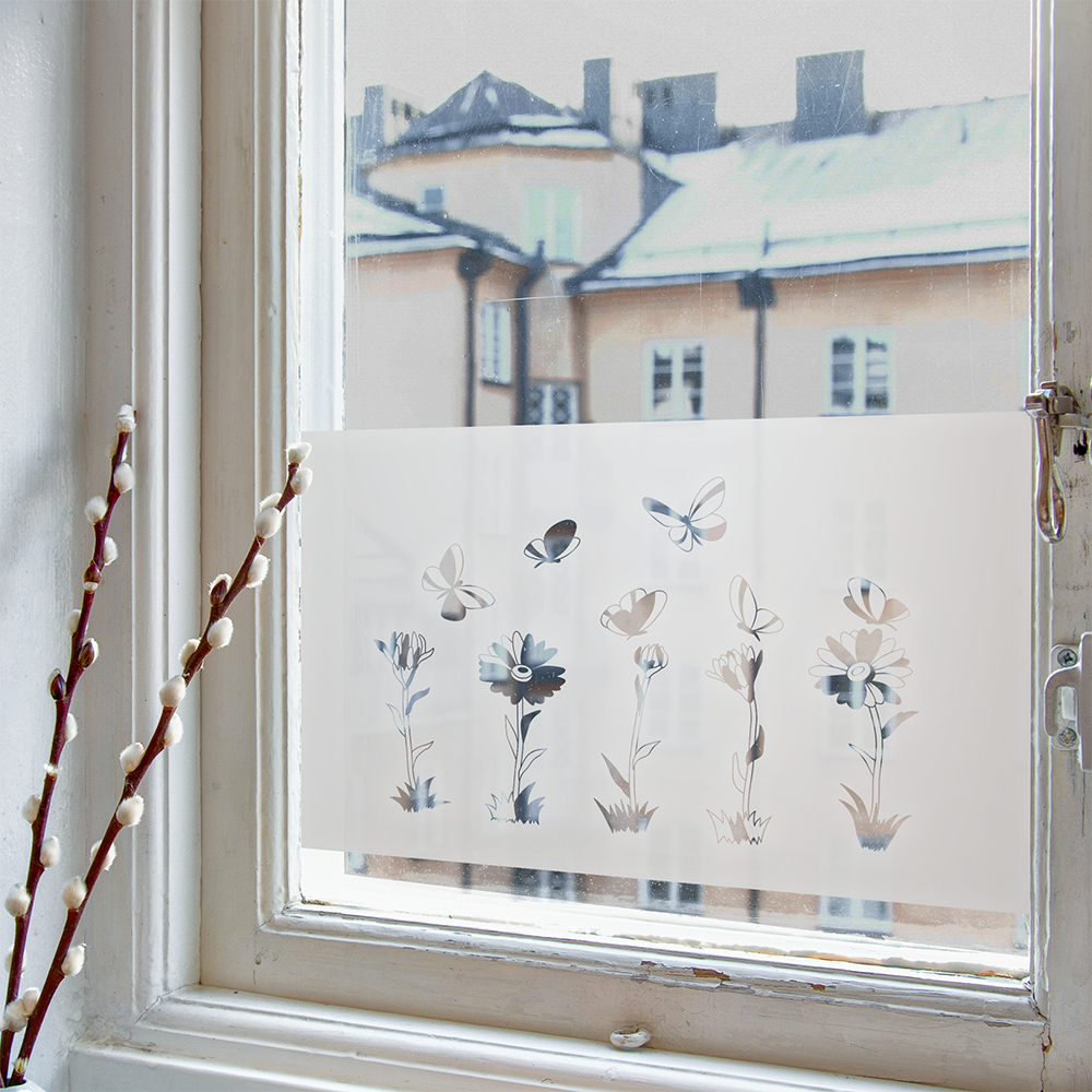 Betoverende Raamfolie met Bloemen en Vlinders - Muursticker4sale