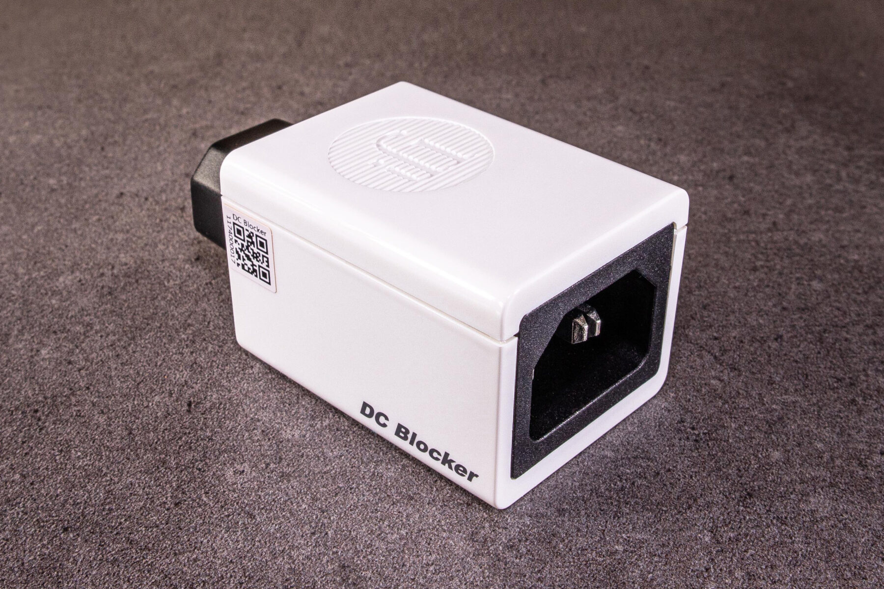 iFi Audio DC Blocker – Remove hum in your audio system - Hi-Stands Webshop!