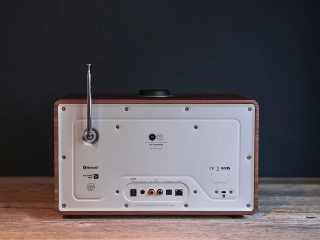 Revo SuperCD (Walnut/Black) - Hi-Stands Webshop!