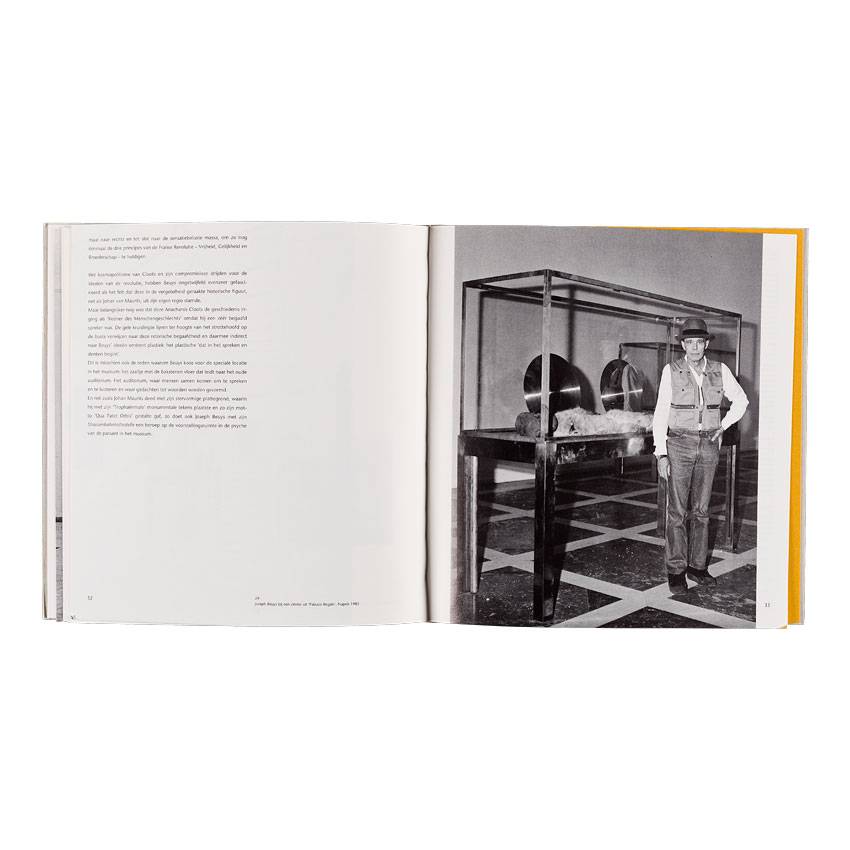 Strassenbahnhaltestelle Joseph Beuys - Kröller-Müller Museum webshop