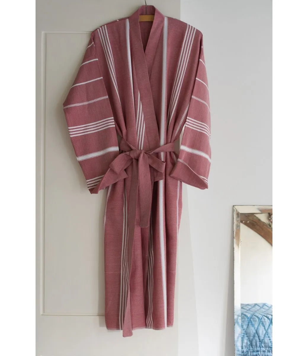 Deze dunne bordeaux badjas is de perfecte sauna basic - Hamamdoeken.com