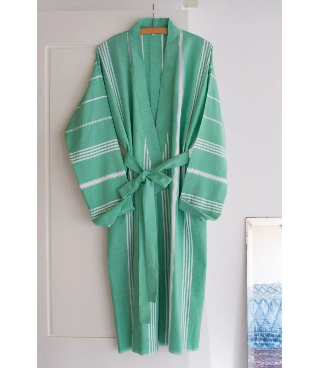 Deze dunne badjas is de perfecte sauna basic - Hamamdoeken.com