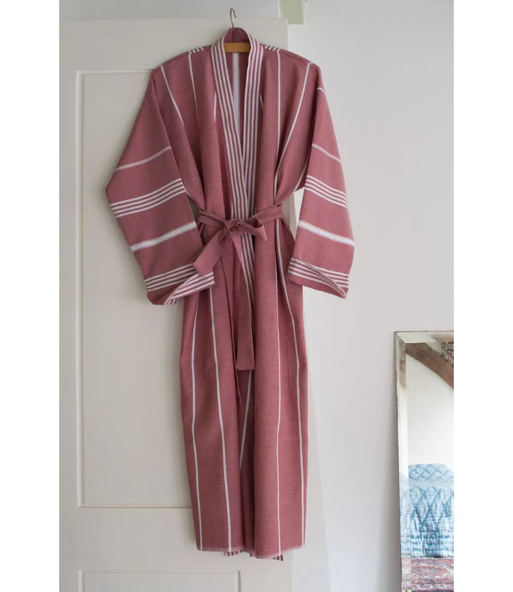 Deze dunne bordeaux badjas is de perfecte sauna basic - Hamamdoeken.com