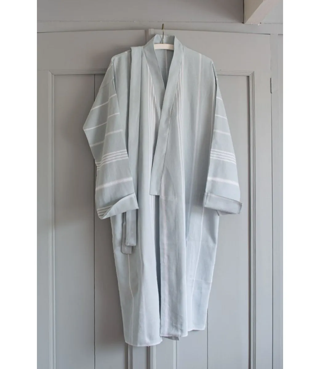 Deze dunne badjas is de perfecte sauna badjas - Hamamdoeken.com