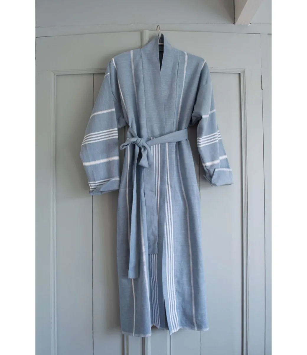 Deze dunne badjas is de perfecte sauna basic. Bekijk nu - Hamamdoeken.com