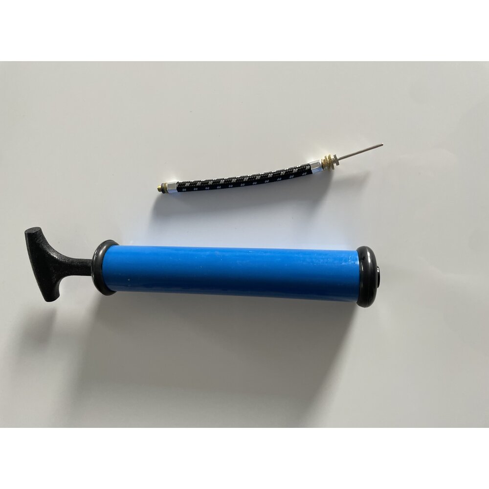 Balpomp met flexibele slang - SoccerConcepts